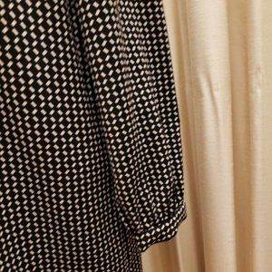 Lila Roy | Dresses | Lila Roy Black White Geometric Design Dress Vneck ...